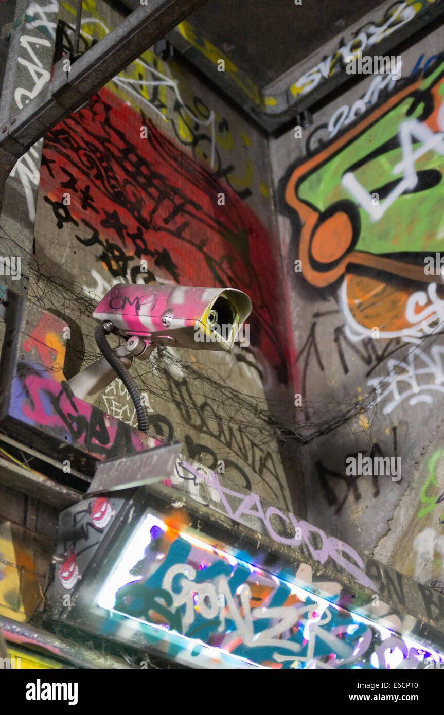 London authorised graffiti zone hi-res stock photography and images - Alamy