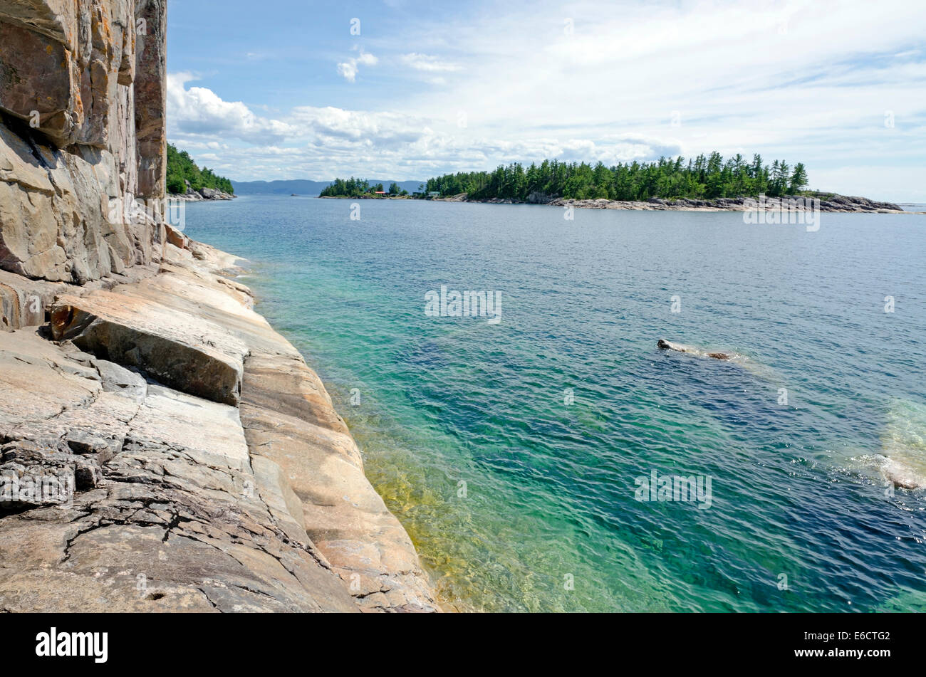 High cliff on the shore of Superior Lake Stock Photo - Alamy