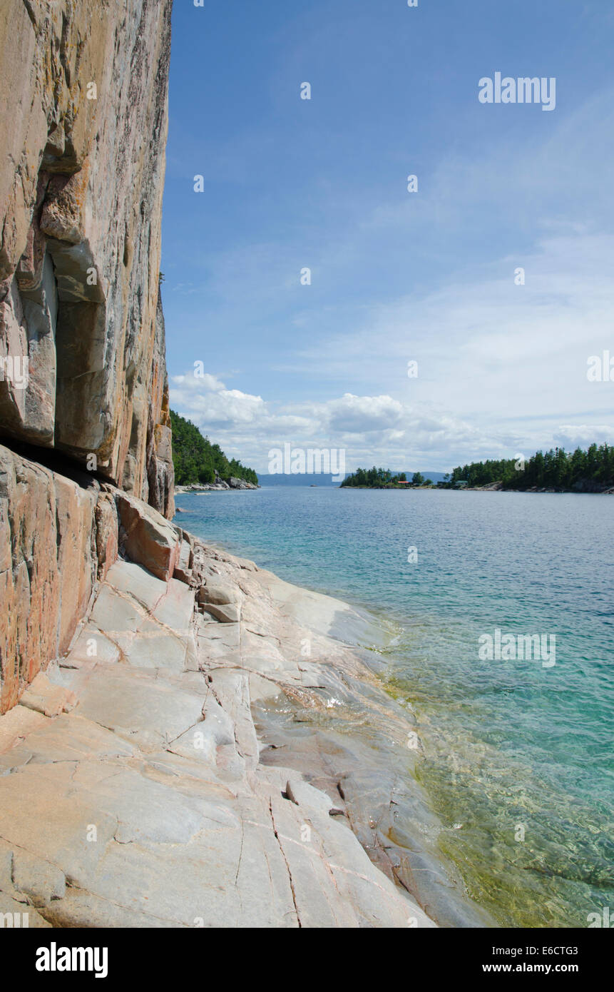Cliffs lake superior hi-res stock photography and images - Alamy