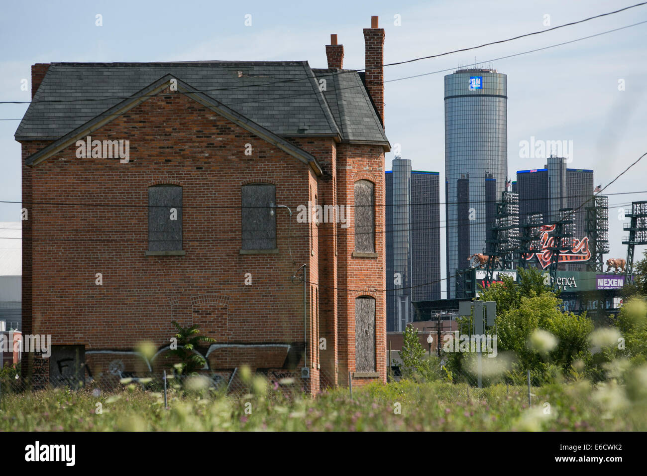Gm headquarters building hi-res stock photography and images - Alamy