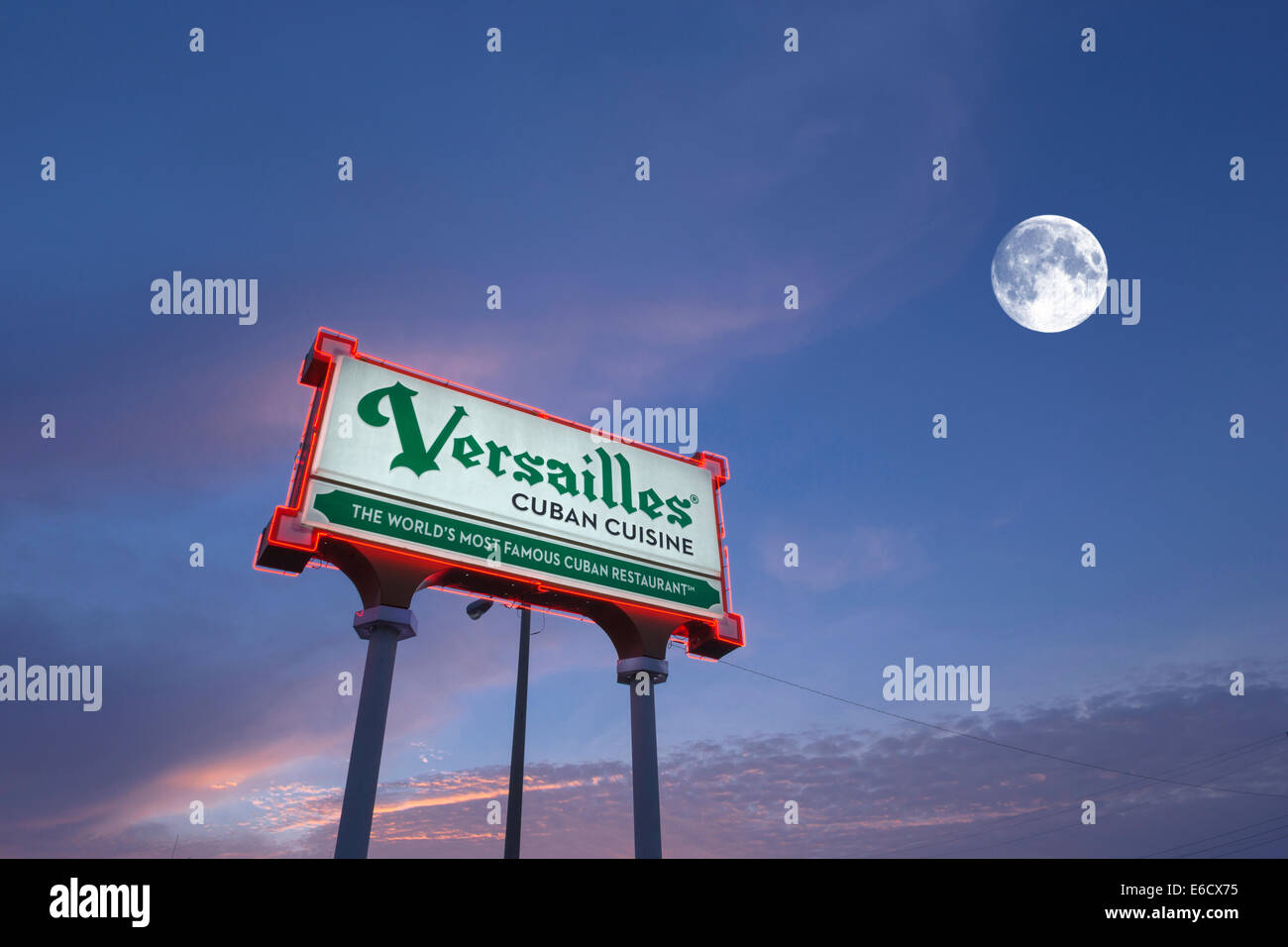 Restaurant street sign hi-res stock photography and images - Alamy