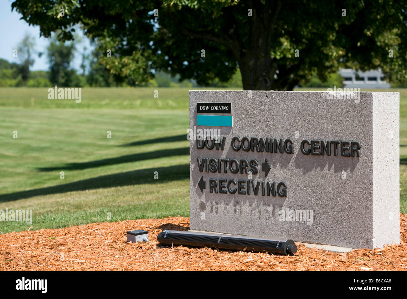 Dow corning hi-res stock photography and images - Alamy