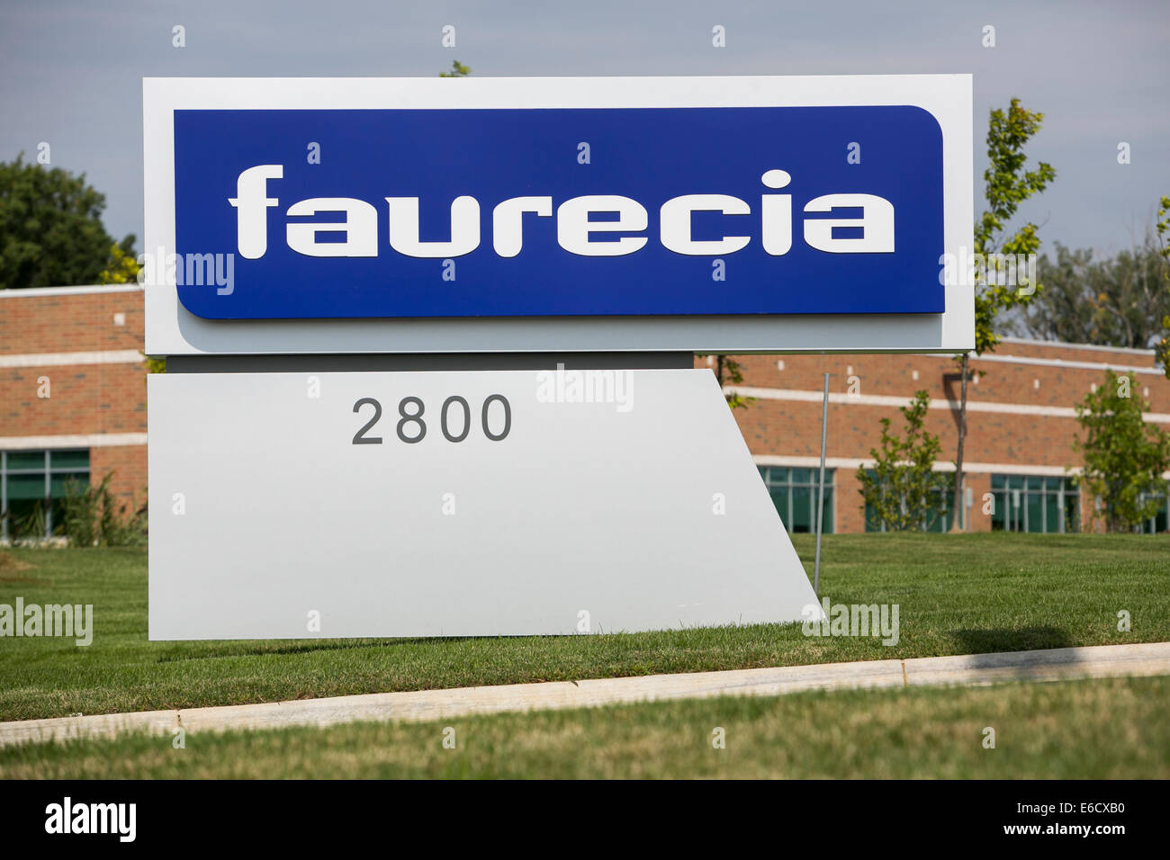 Faurecia logo hi-res stock photography and images - Alamy