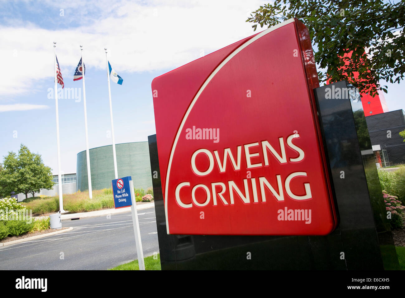 The headquarters of Owens Corning in Toledo, Ohio Stock Photo - Alamy