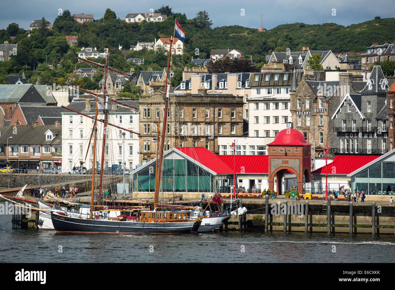 Seafront oban hi-res stock photography and images - Alamy