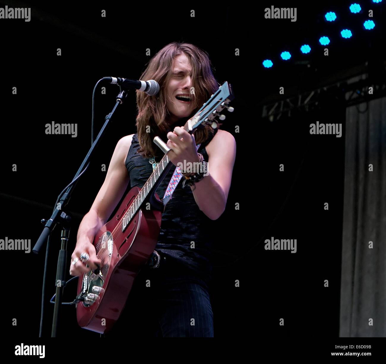 Englewood, Colorado, USA. 20th Aug, 2014. TYLER BRYAN performs as the ...
