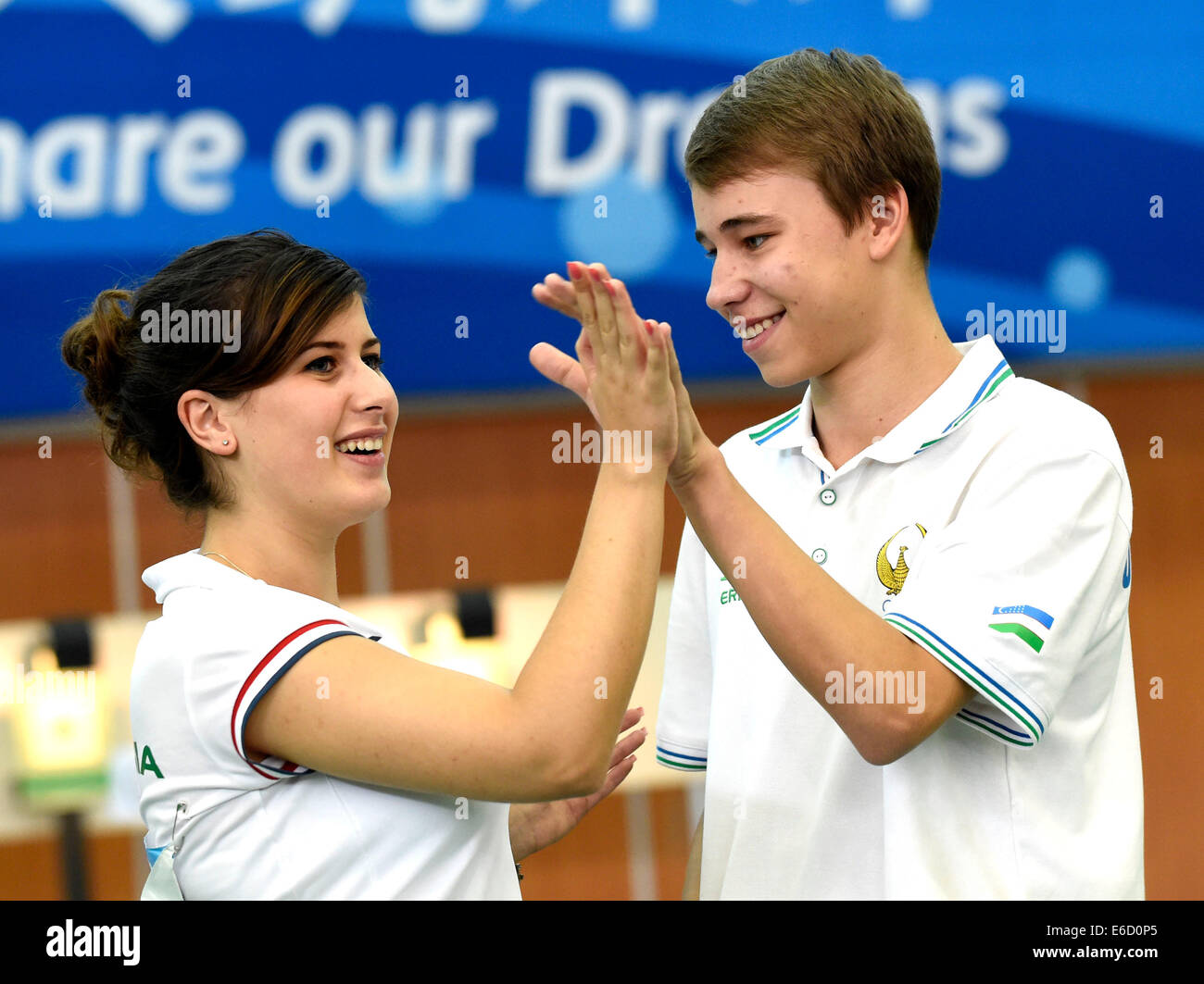 Nanjing, China's Jiangsu Province. 21st Aug, 2014. Gold medalists Lidia Nencheva (L) of Bulgaria ...