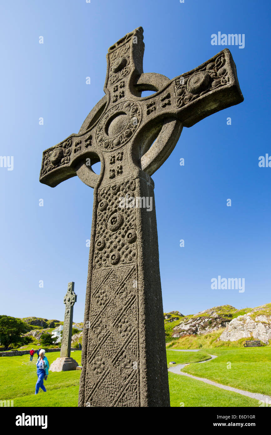 Stone Cross Design