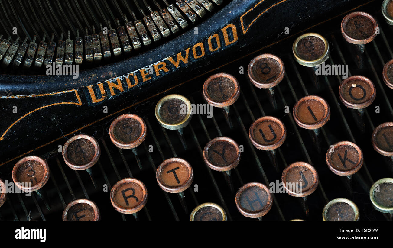 Underwood typewriter hi-res stock photography and images - Alamy