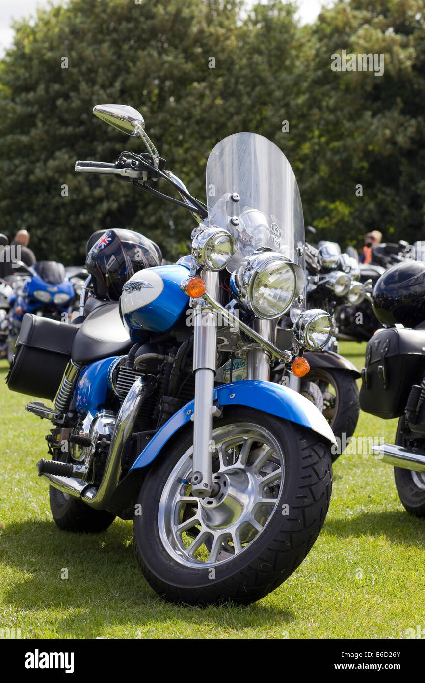 Classic british motorcycle hi-res stock photography and images - Alamy