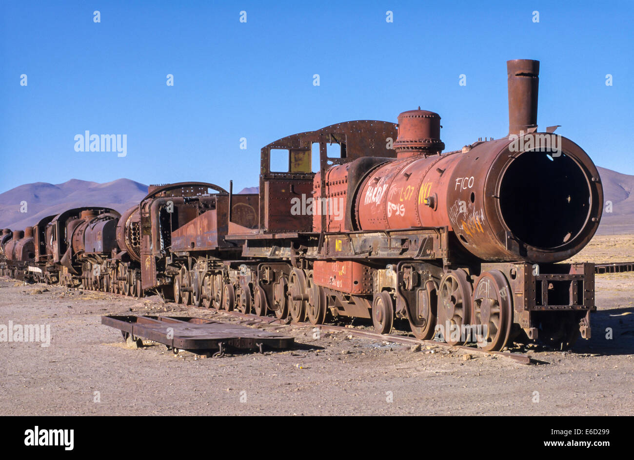 Rusty locomotives, train cemetery in the middle of the altiplano desert ...