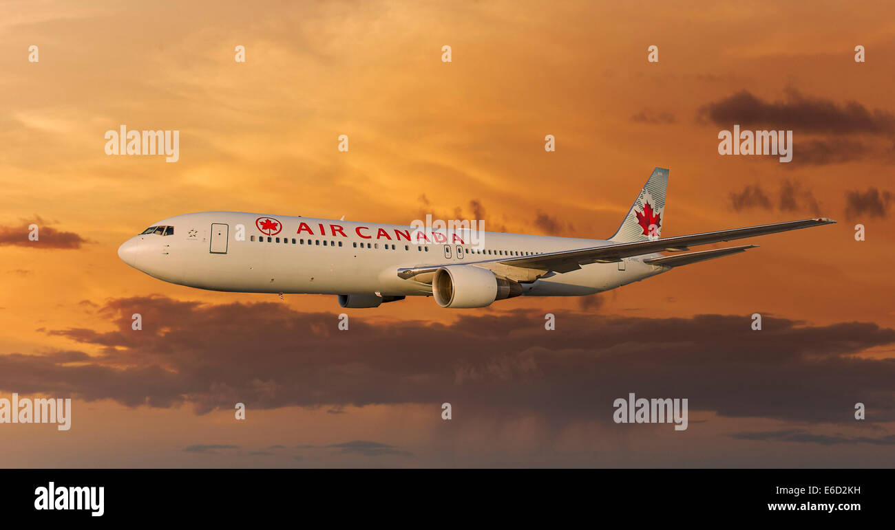 Night air hi-res stock photography and images - Alamy