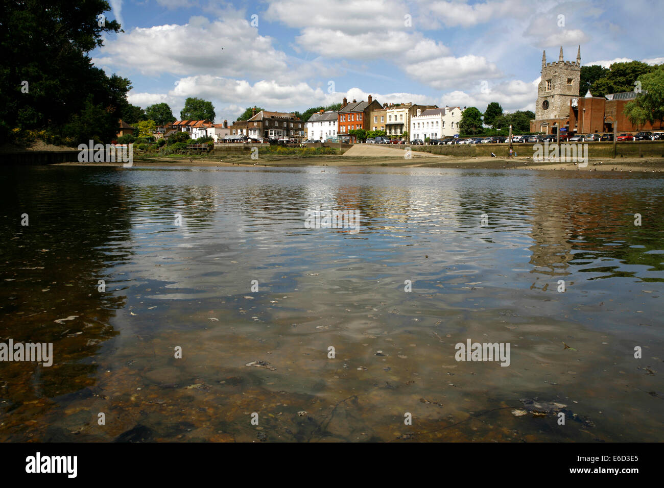 Isleworth hi-res stock photography and images - Alamy