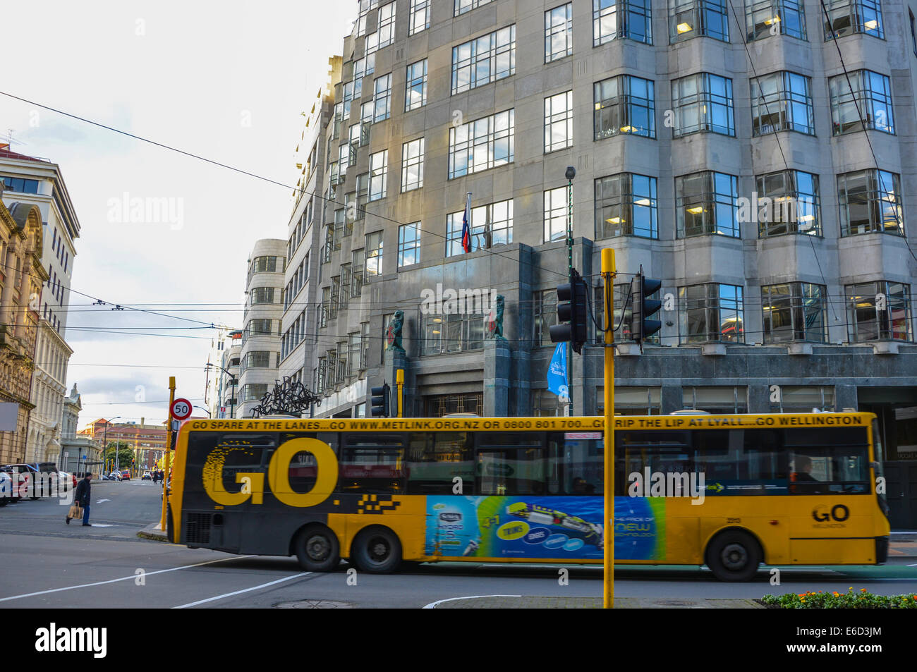 Bus trams wellington new zealand go buses travelling through central ...