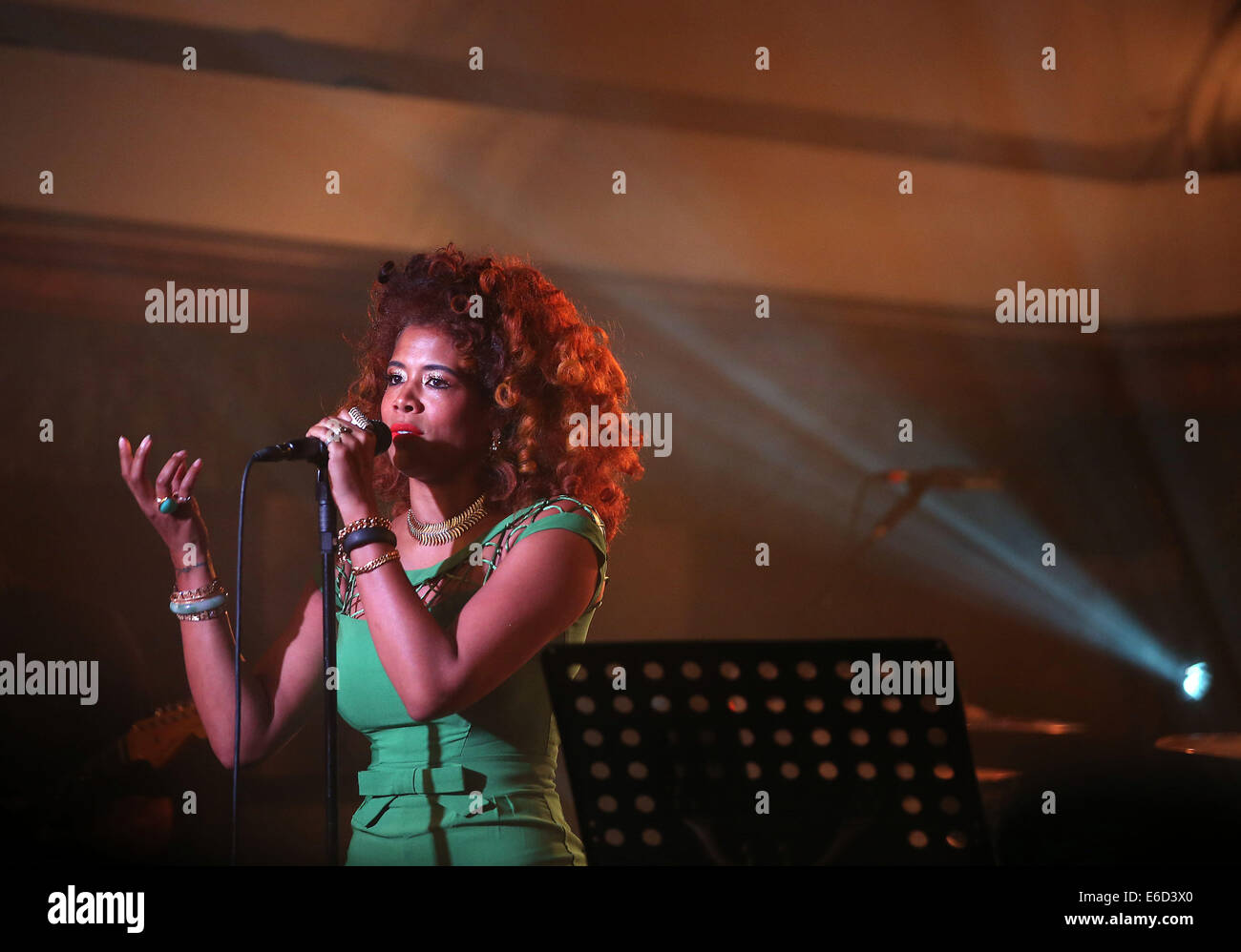 Kelis hi-res stock photography and images - Alamy