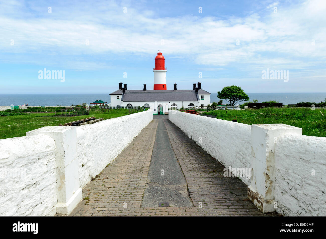 Souter lighthouse hi-res stock photography and images - Alamy