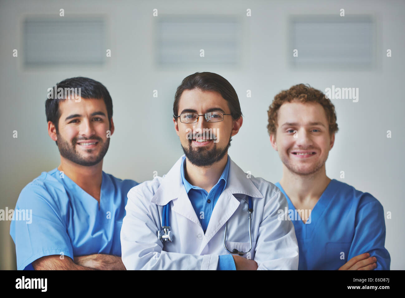Three healthcare workers hi-res stock photography and images - Alamy