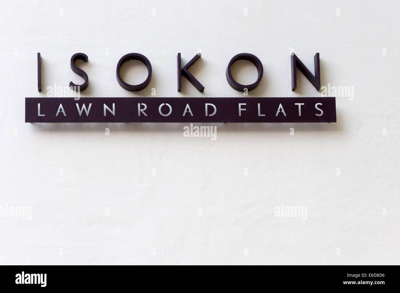 Building name plate hi-res stock photography and images - Alamy