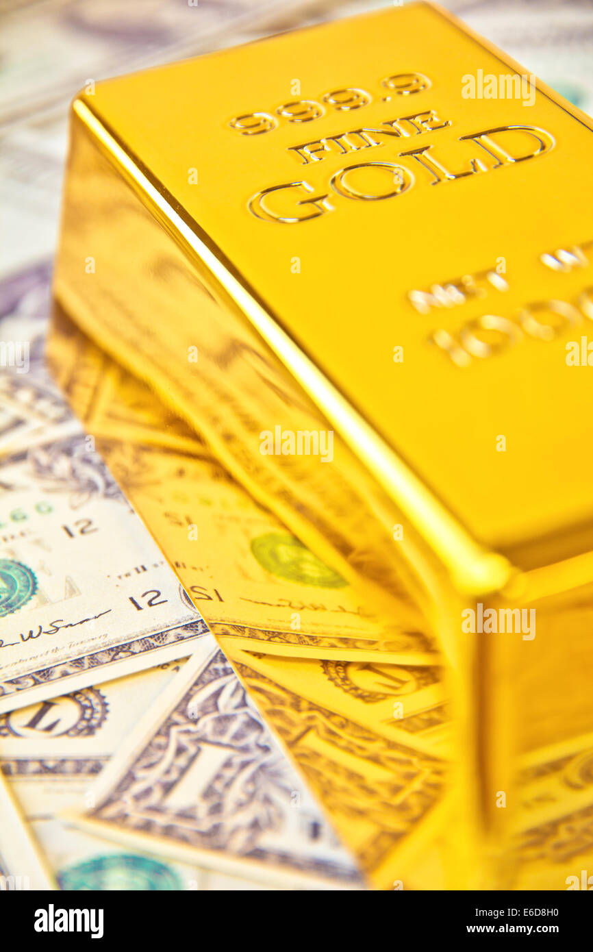 Bank notes bars hi-res stock photography and images - Alamy