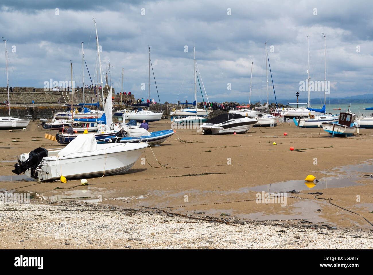 Harbours in wales hi-res stock photography and images - Alamy