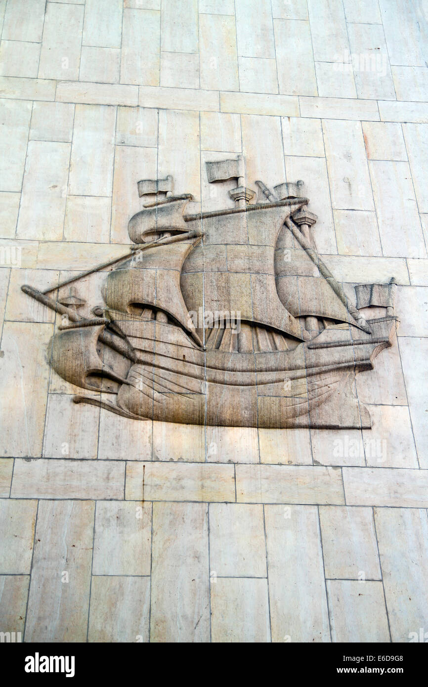 Relief of a sailing ship on a wall hi-res stock photography and images ...