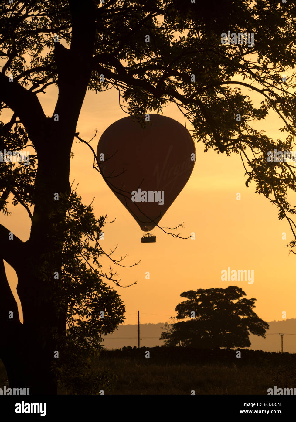 Passenger carrying balloon hi-res stock photography and images - Alamy