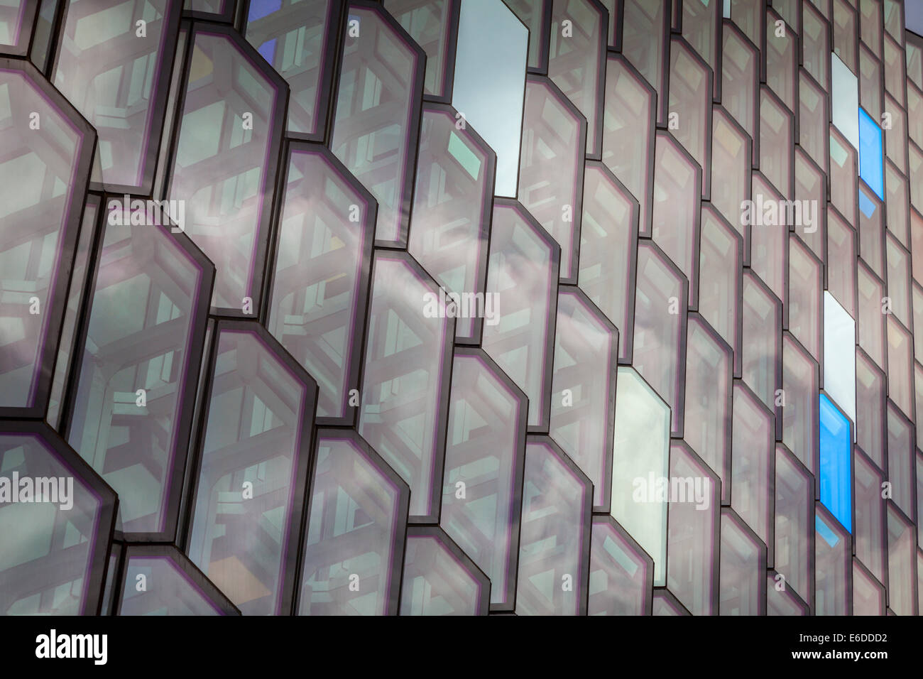 Windows pattern hi-res stock photography and images - Alamy