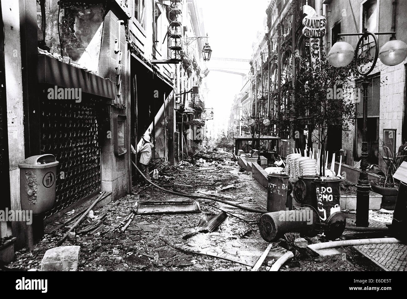 Chiado Fire Lisbon High Resolution Stock Photography and Images - Alamy