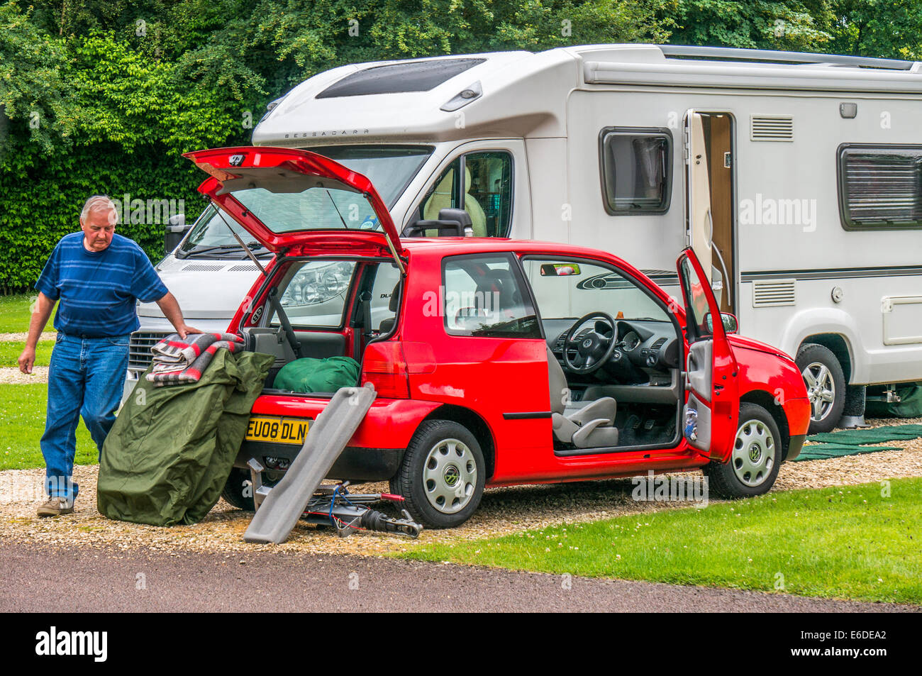 Car towing caravan hi-res stock photography and images - Alamy
