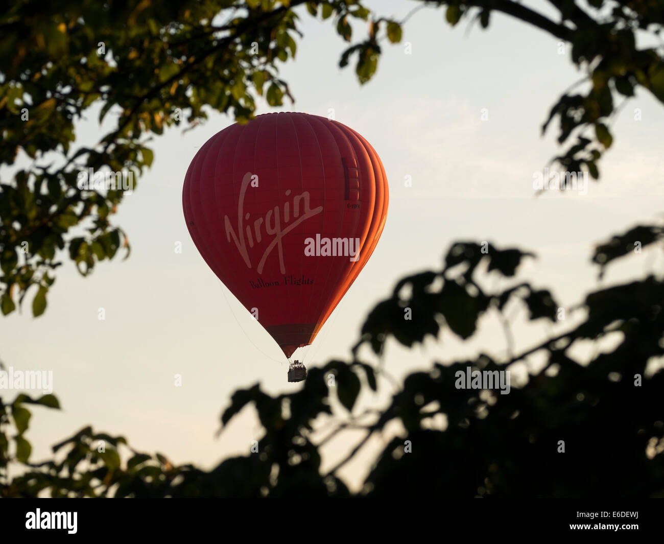 Passenger carrying balloon hi-res stock photography and images - Alamy