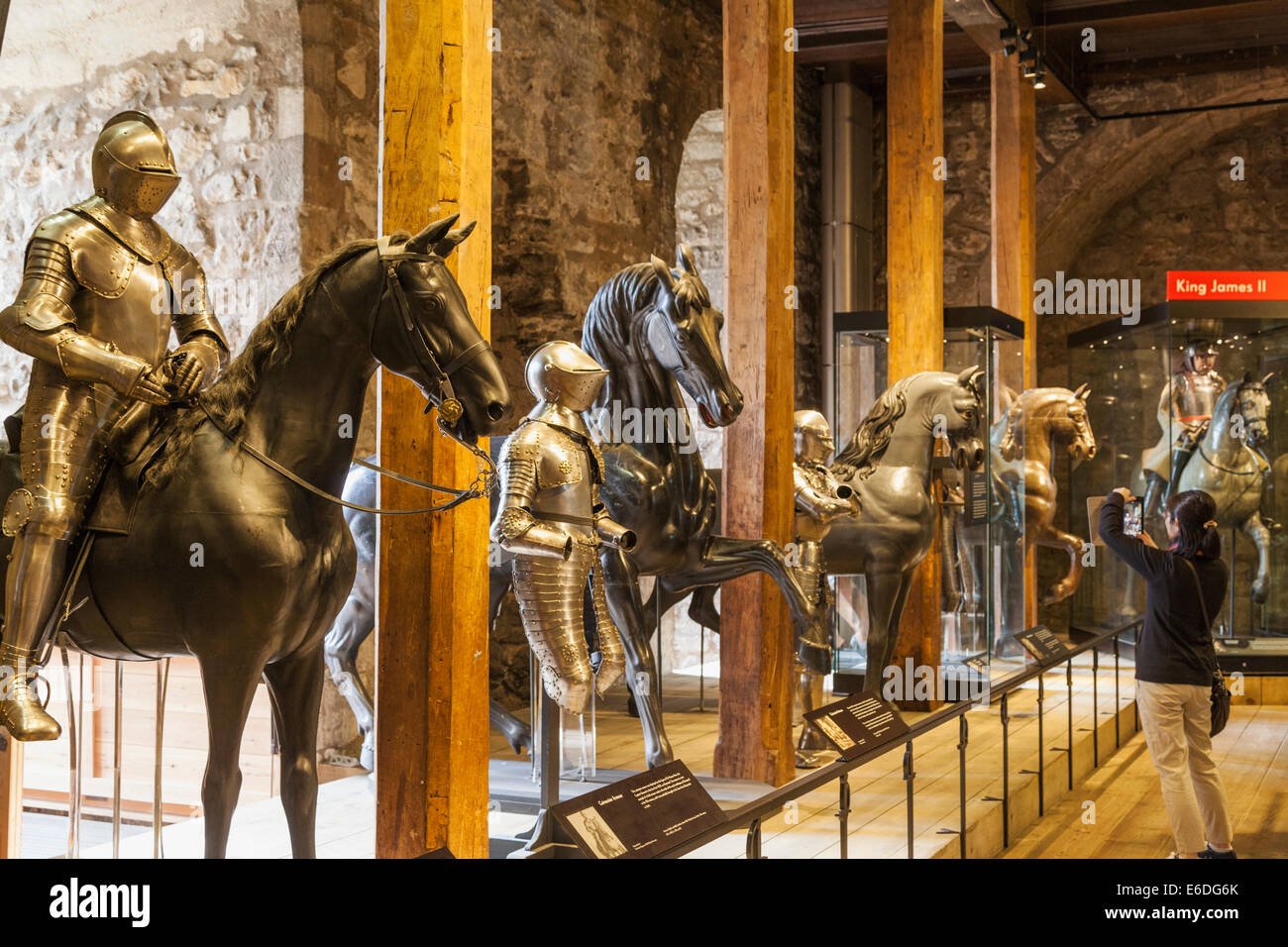 London armour hi-res stock photography and images - Alamy