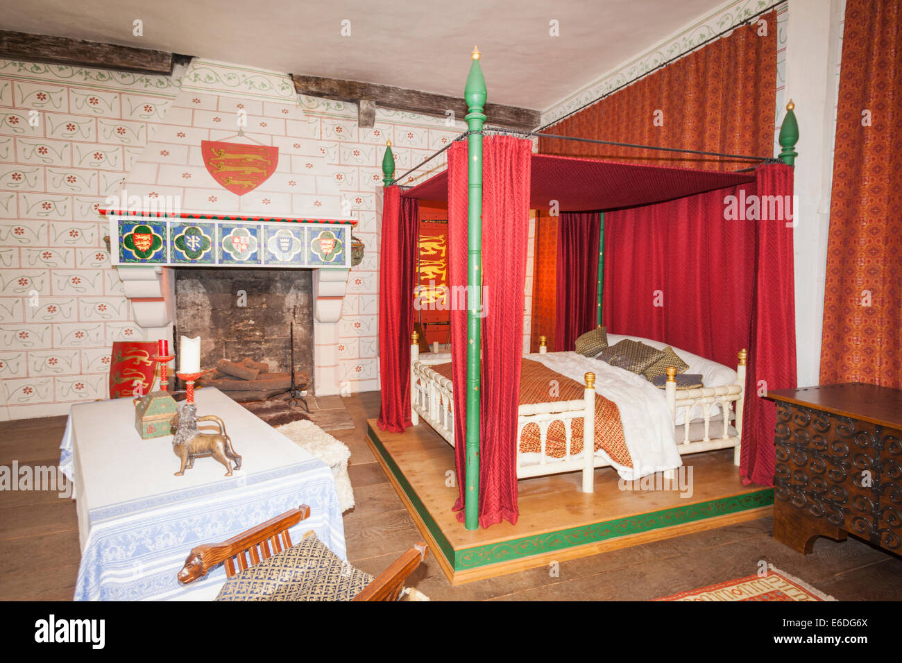 Medieval Bed High Resolution Stock Photography and Images - Alamy