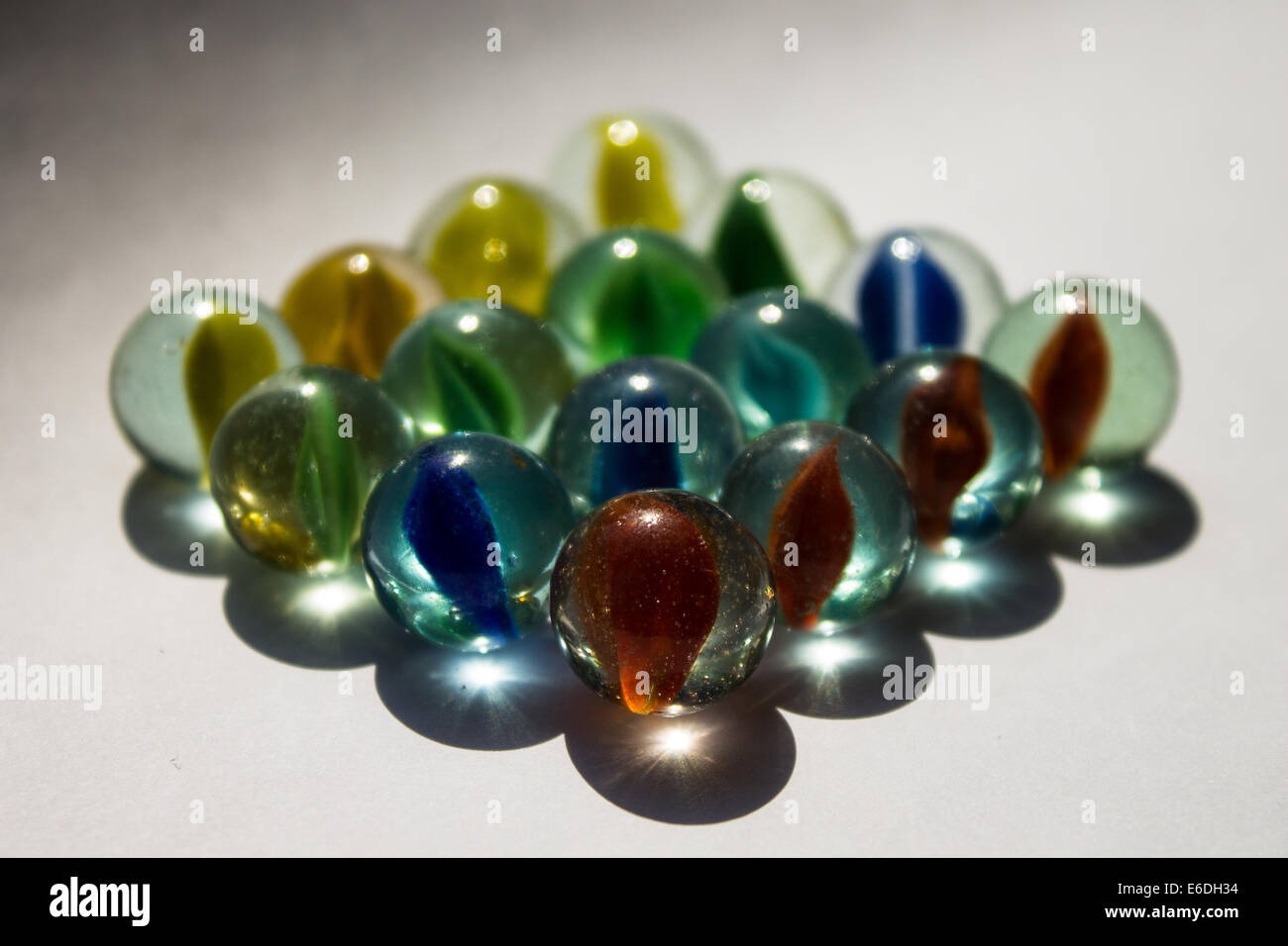 Old fashioned marbles hi-res stock photography and images - Alamy