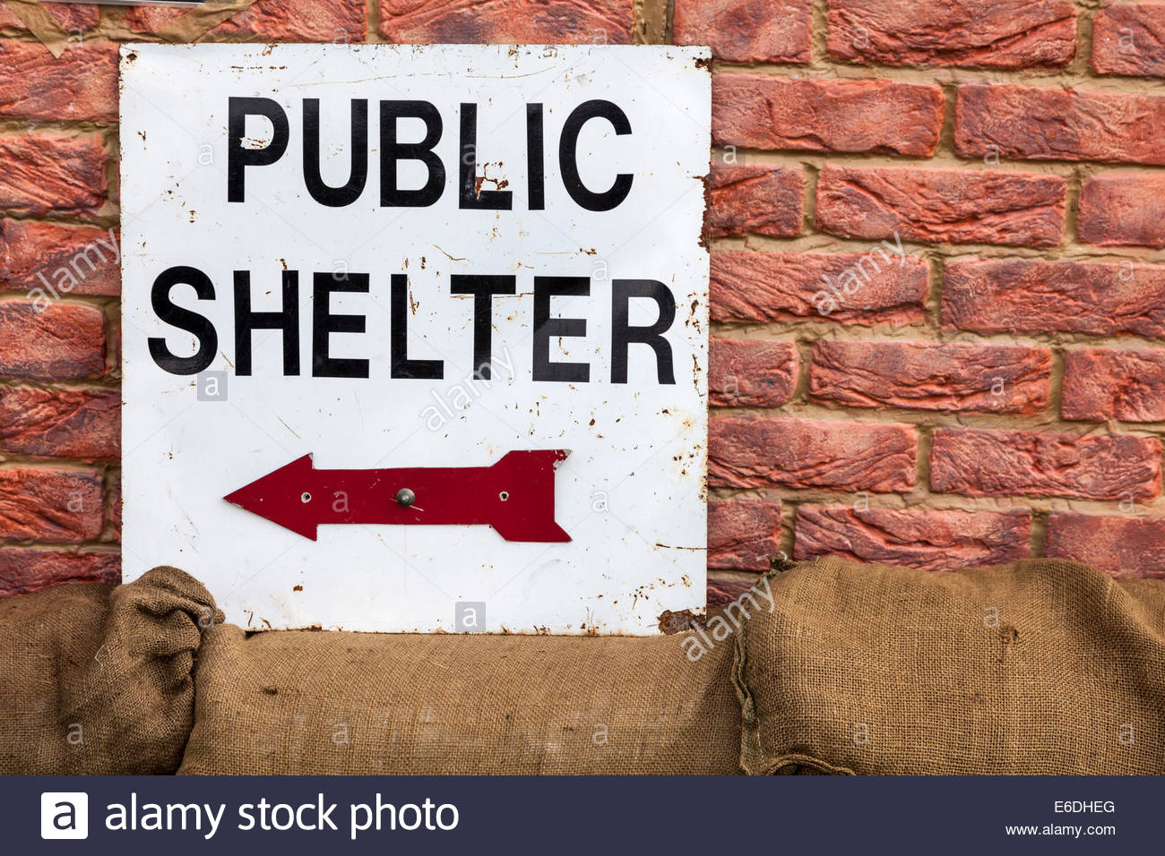 Air Raid Shelter Sign Stock Photos & Air Raid Shelter Sign Stock Images ...