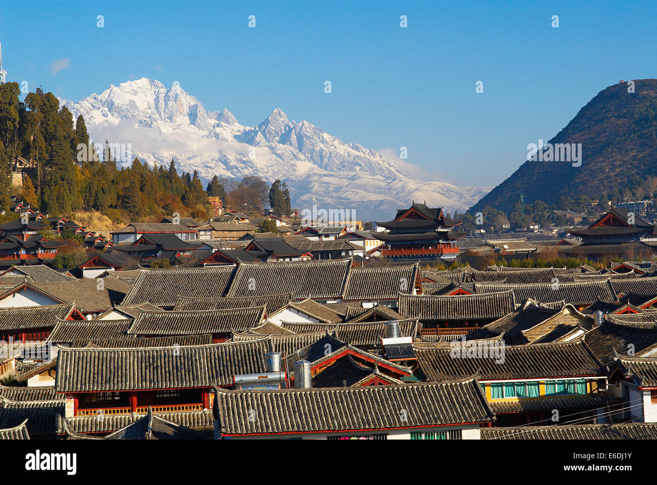 China. Yunnan province. City of Lijiang. UNESCO World Heritage Stock ...
