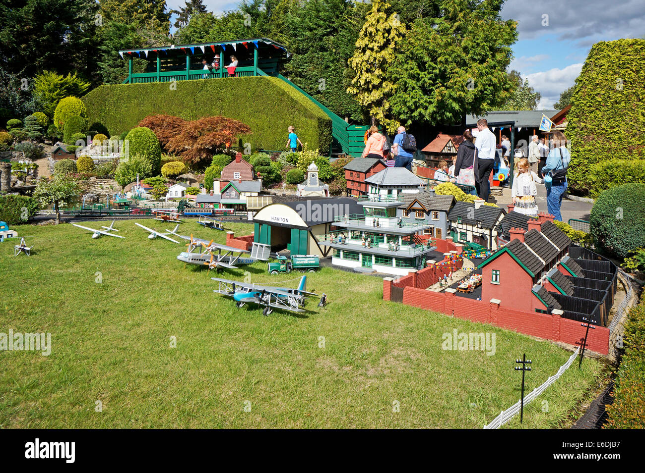 Model railway village hi-res stock photography and images - Alamy