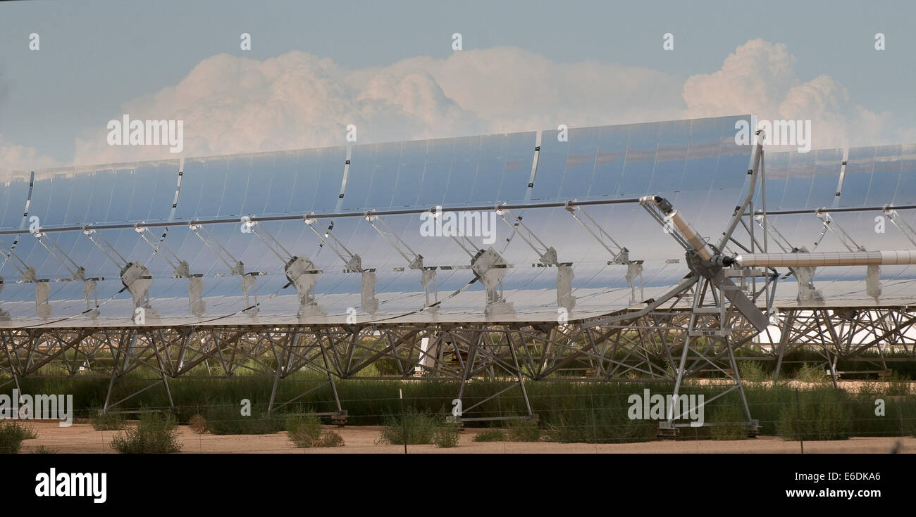 Solar powerplant hi-res stock photography and images - Alamy