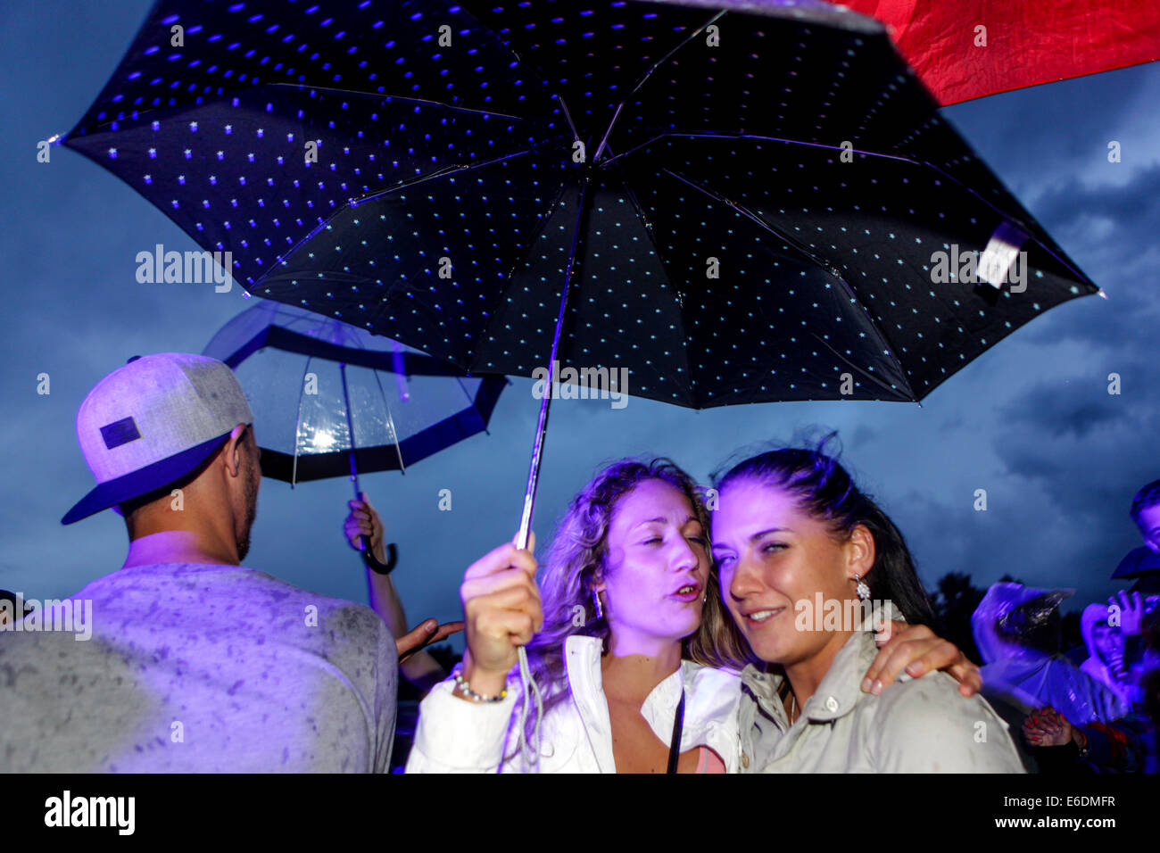 Plain girl hi-res stock photography and images - Alamy