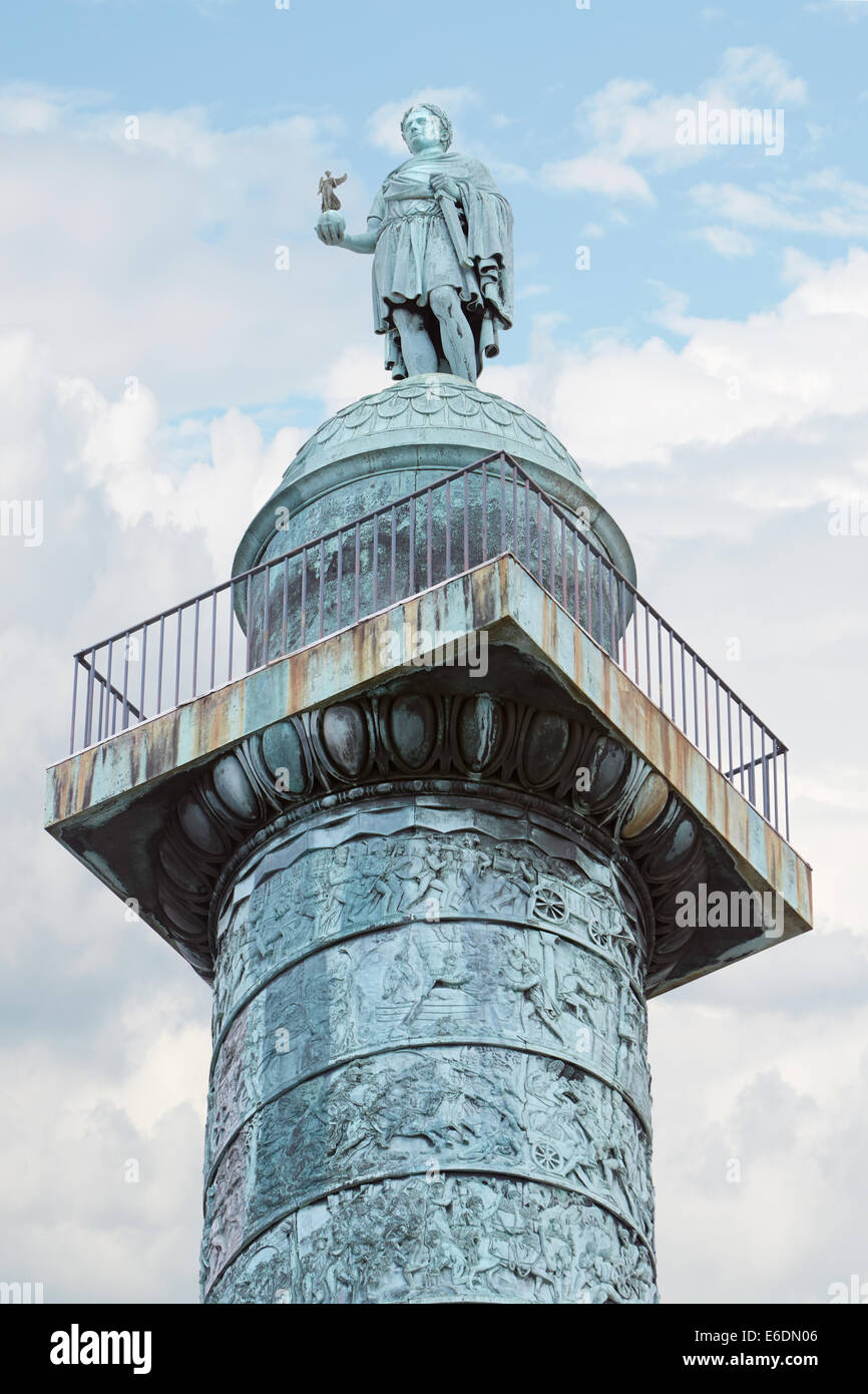 Place vendome in paris column hi-res stock photography and images - Alamy