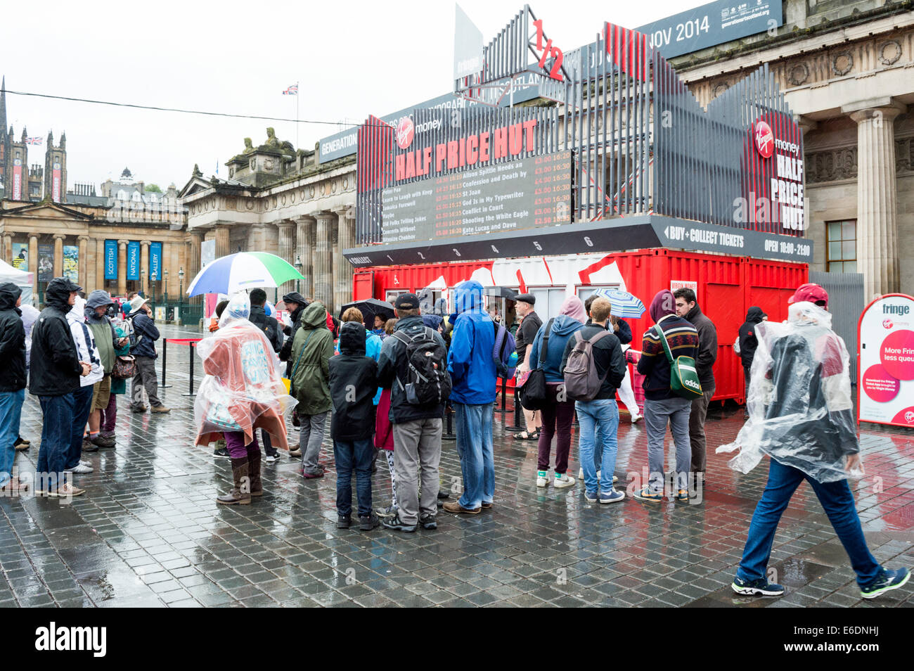The rain people hi-res stock photography and images - Alamy