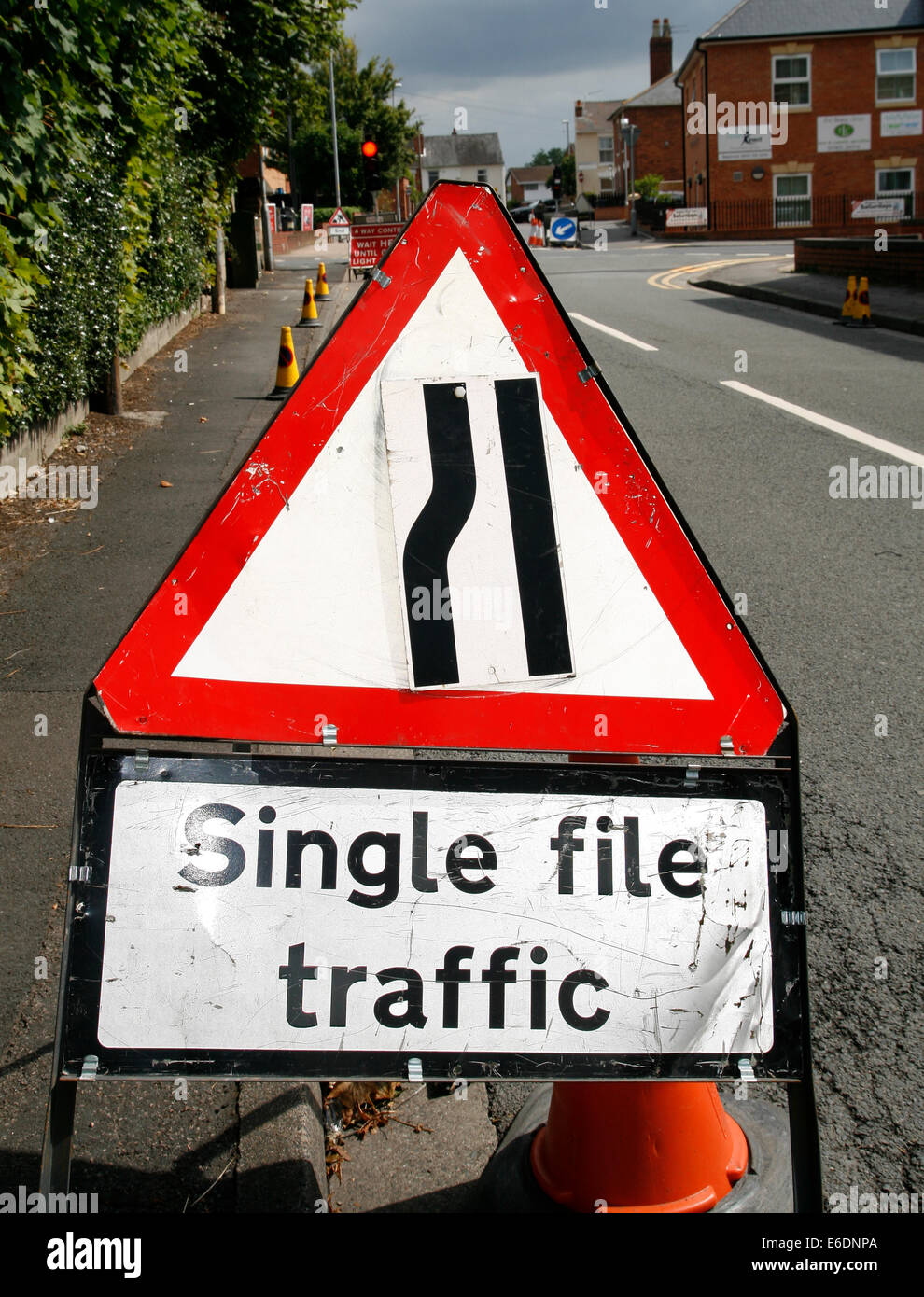 Single file traffic hi-res stock photography and images - Alamy