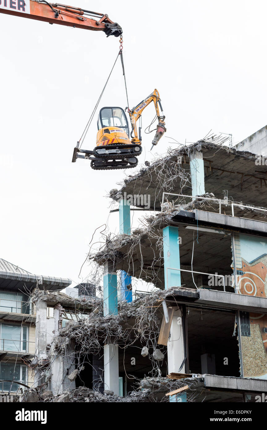 City centre demolition hi-res stock photography and images - Alamy