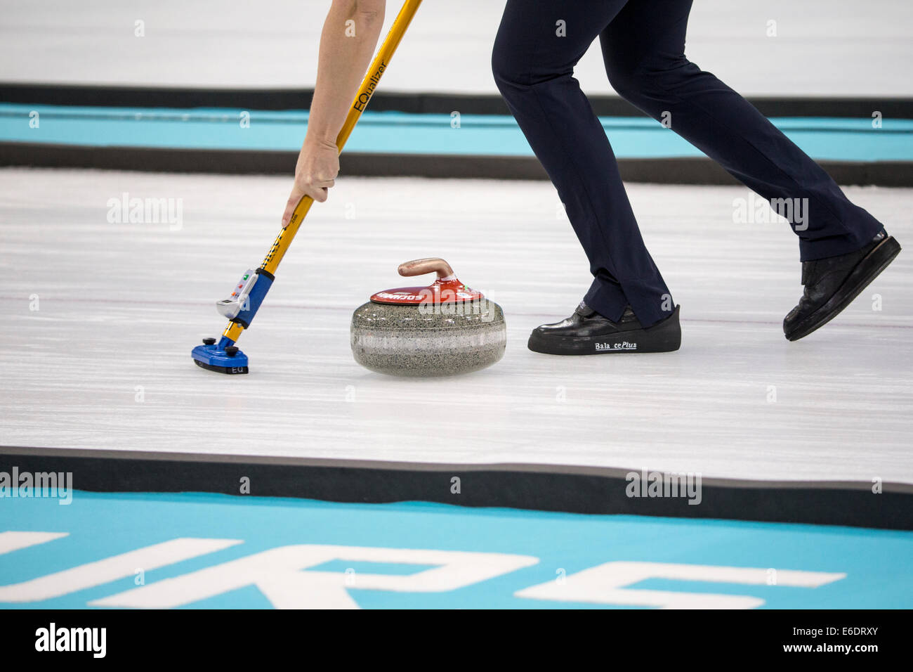 Curling broom hi-res stock photography and images - Alamy