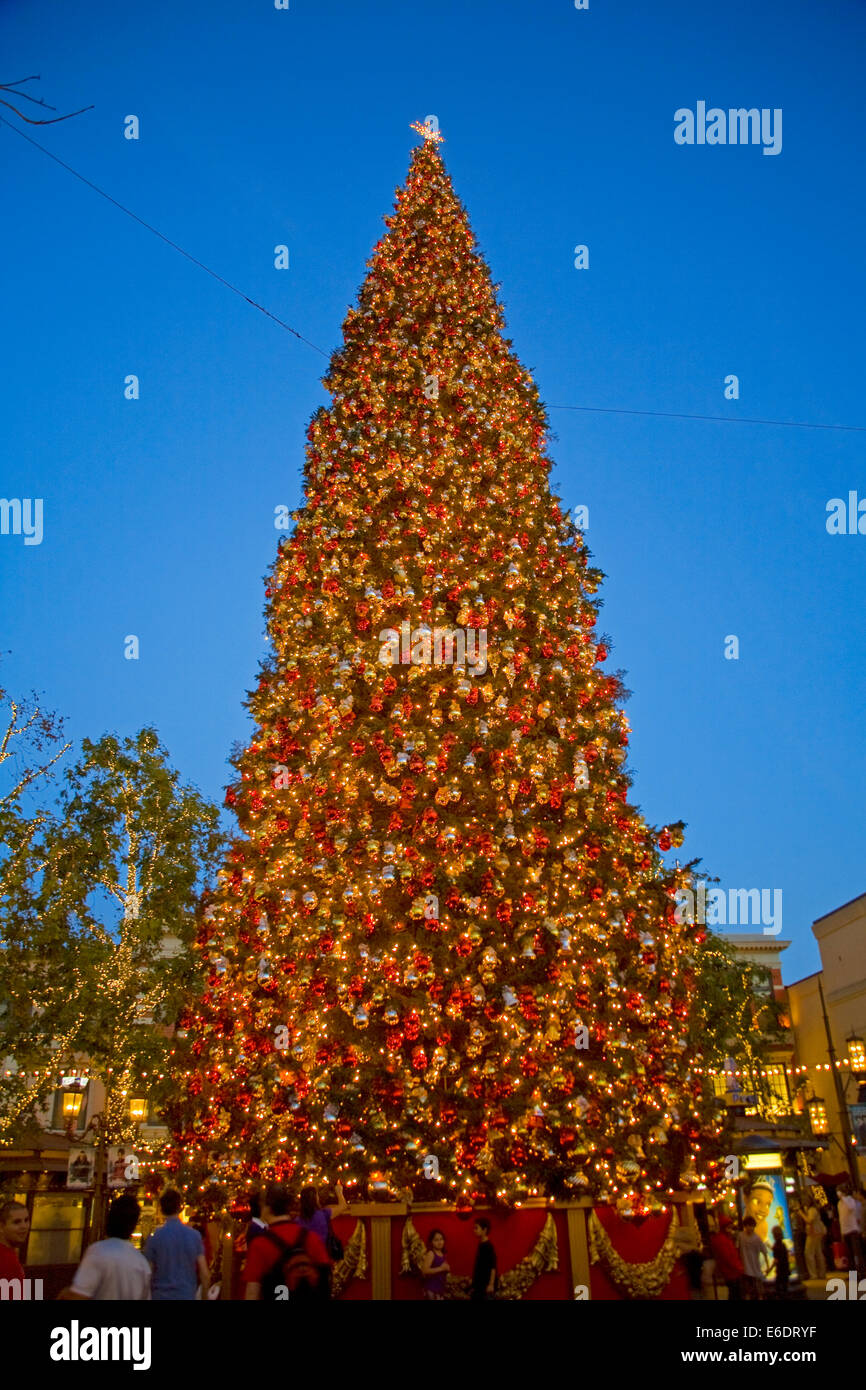 The grove los hi-res stock photography and images - Alamy
