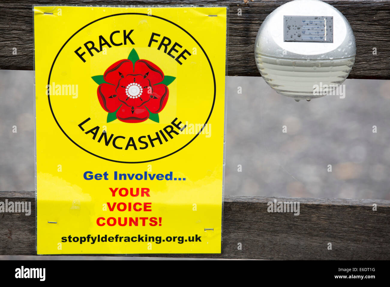 Anti pollution sign on farm gate hi-res stock photography and images ...