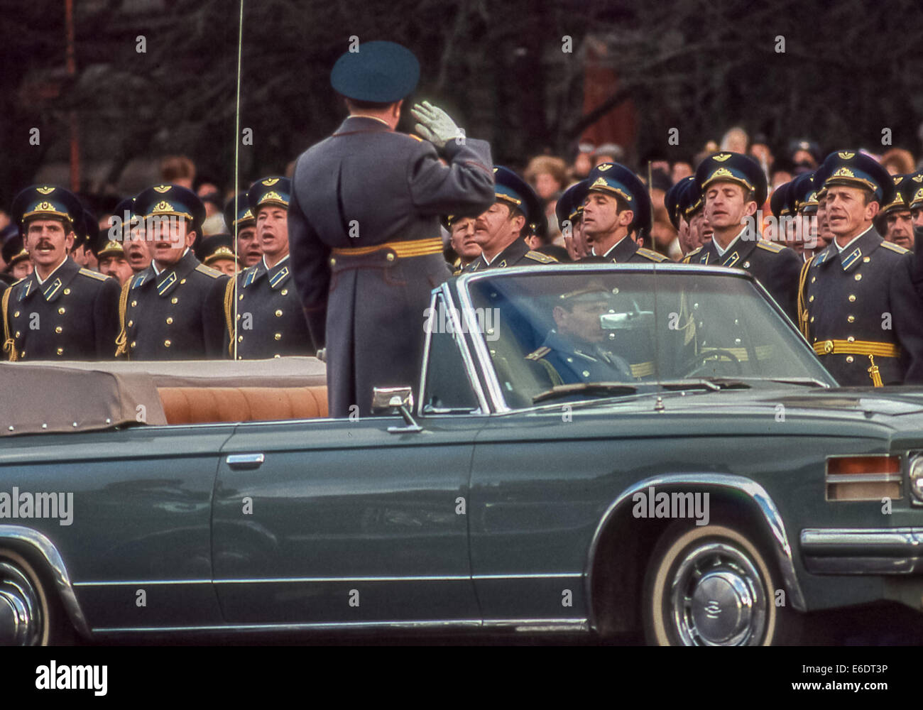 Russia 7th nov 1987 soviet hi-res stock photography and images - Alamy