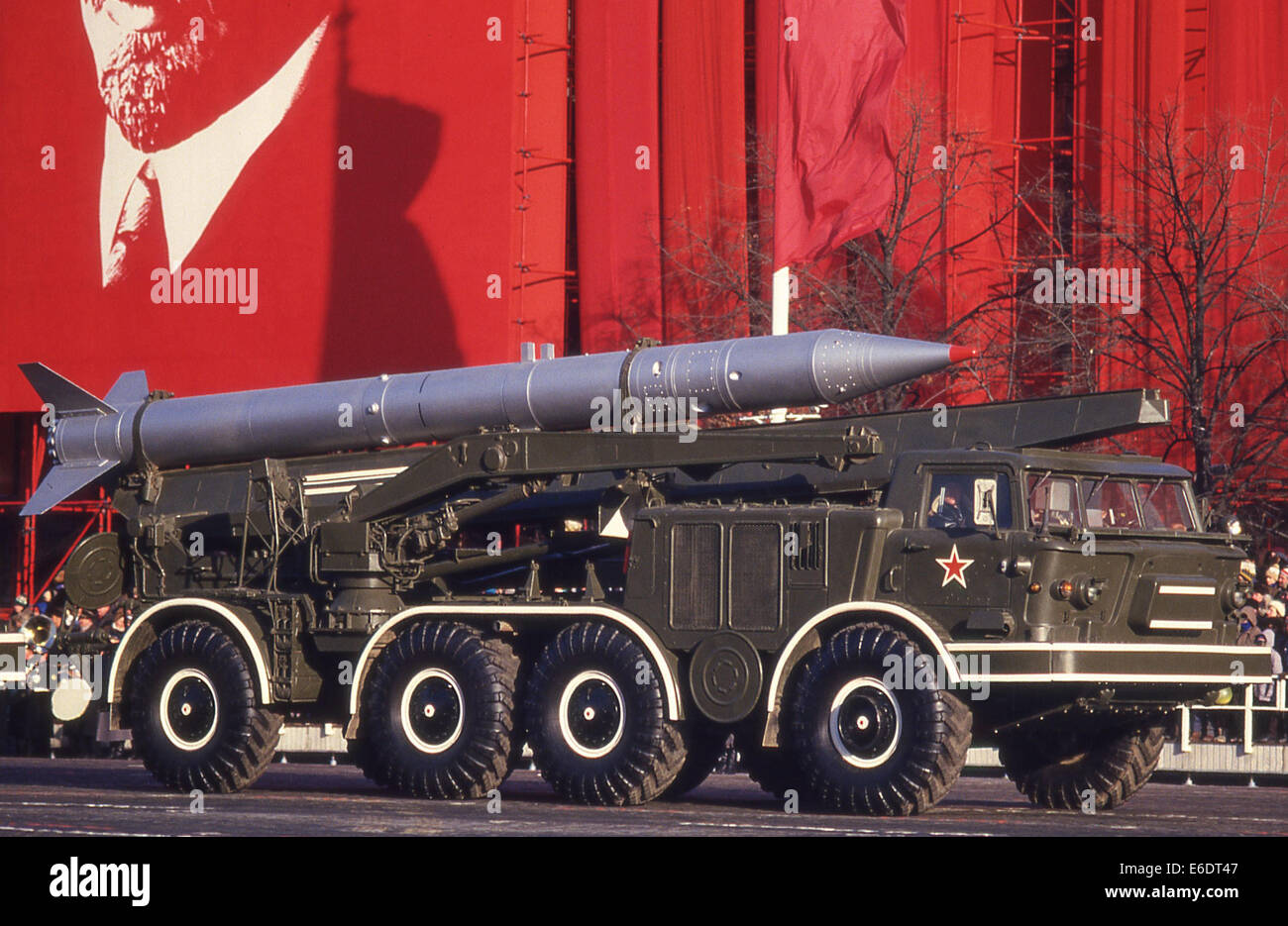 Moscow, Russia. 7th Nov, 1987. The 9K52 Luna-M Soviet short-range Stock ...