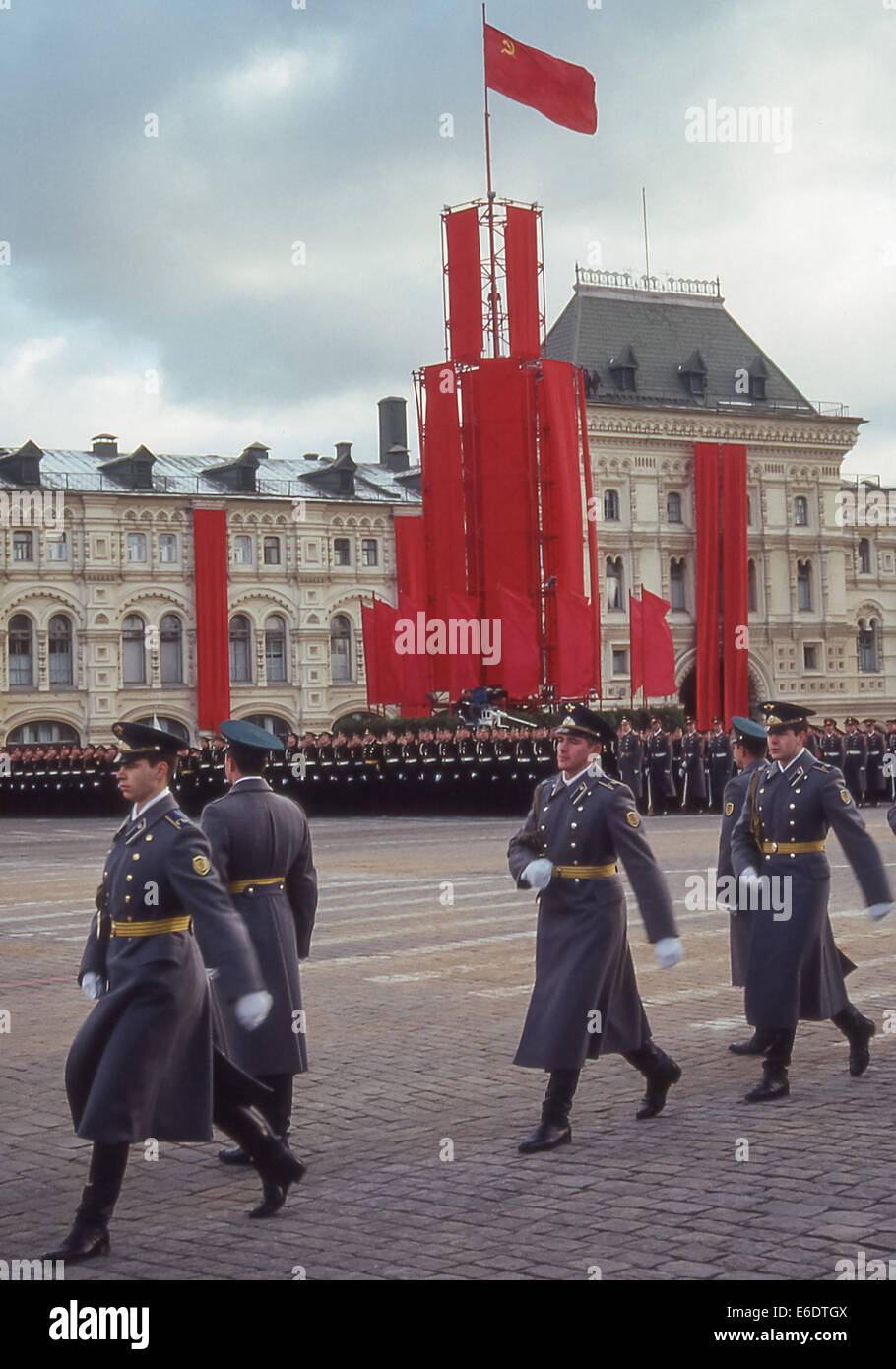 Moscow, Russia. 7th Nov, 1987. Uniformed KGB security guards march into ...