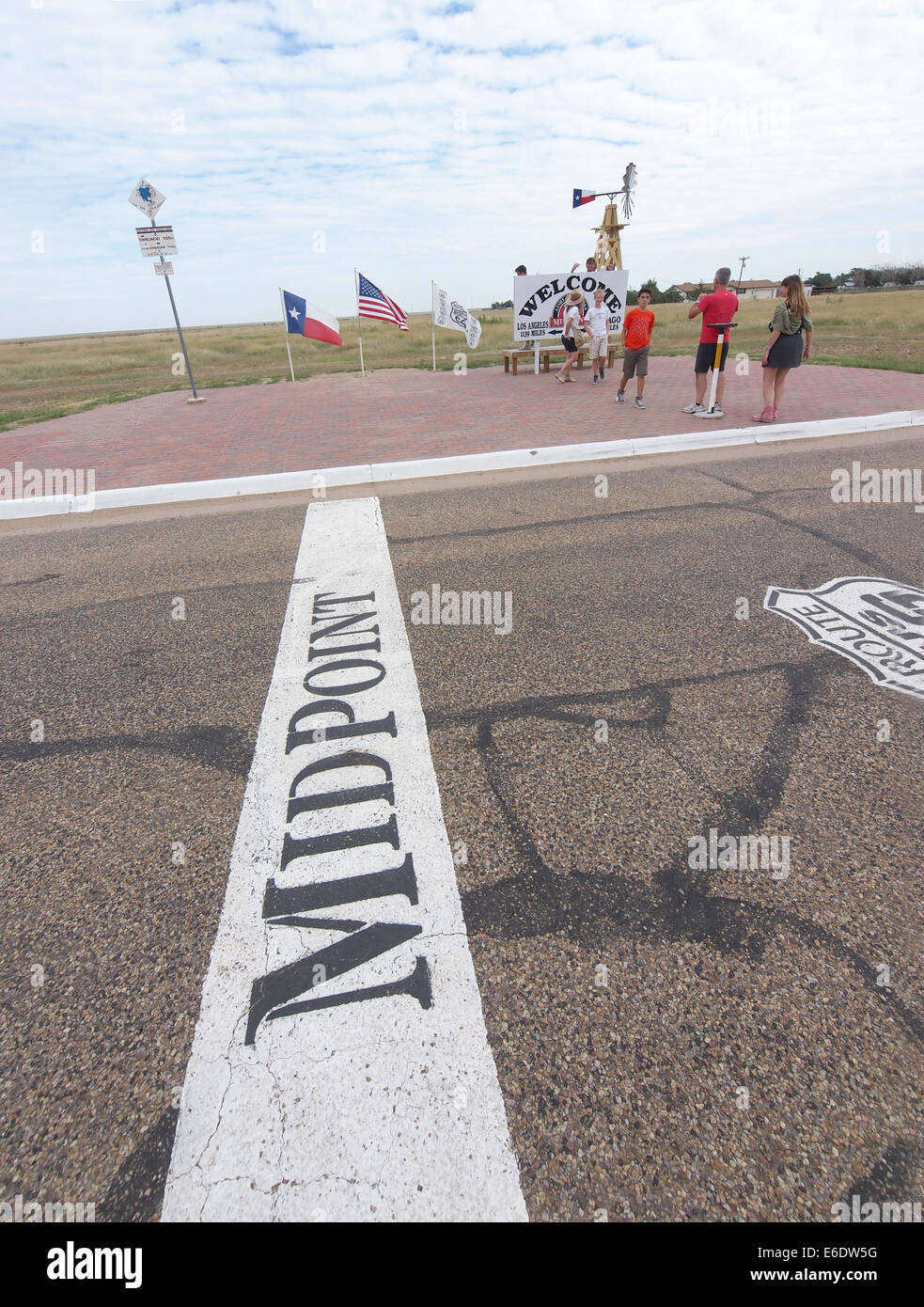 Midway in Adrian Texas between Chicago, Illinois , and Los Angeles ...