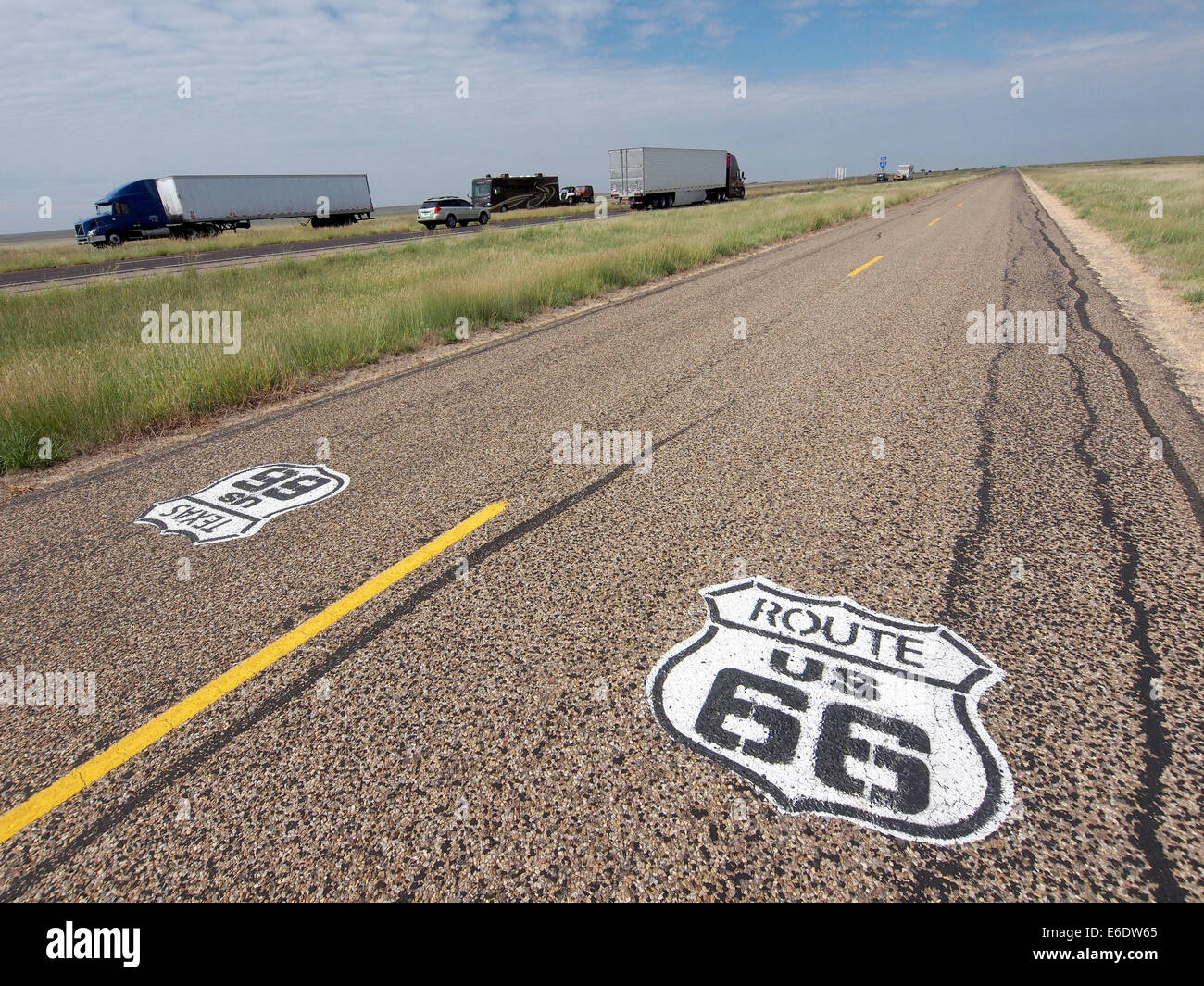 Along Route 66, the main route by autos from Chicago to Los Angeles ...
